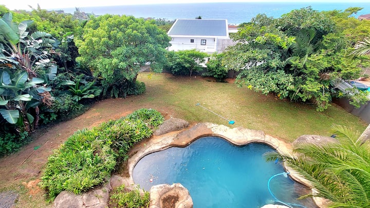 Elizabeth Sea Views House - Dolphin Coast