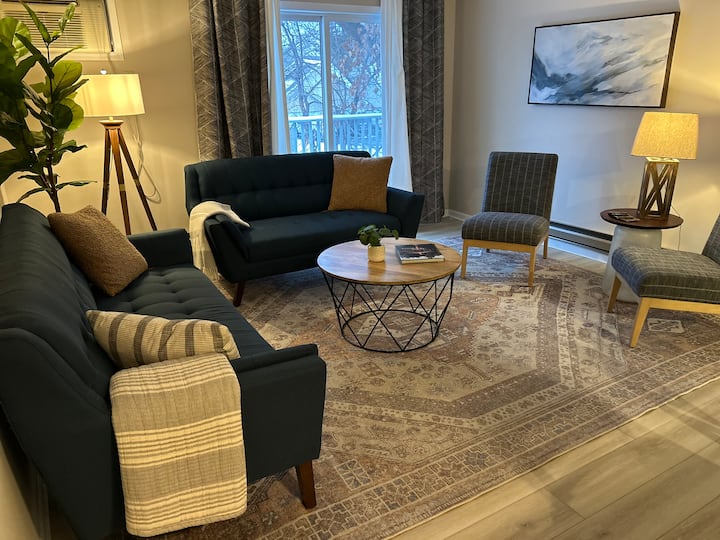 Comfy 3bd, 2bth, 2 Story Townhouse - Forest Lake, MN