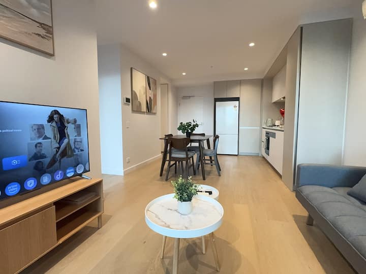 Free Parking- Luxury Stay | Pool & Gym - Melbourne