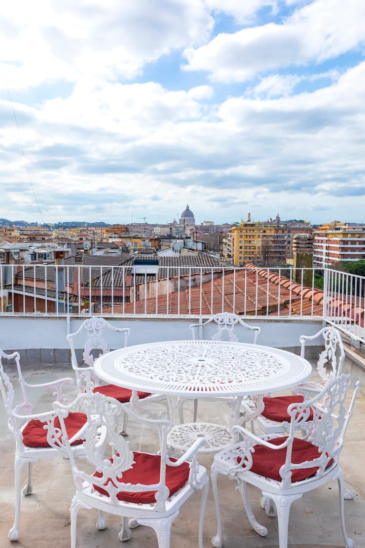 Attico Vista Panoramica San Pietro Luxury Sleep - Rome