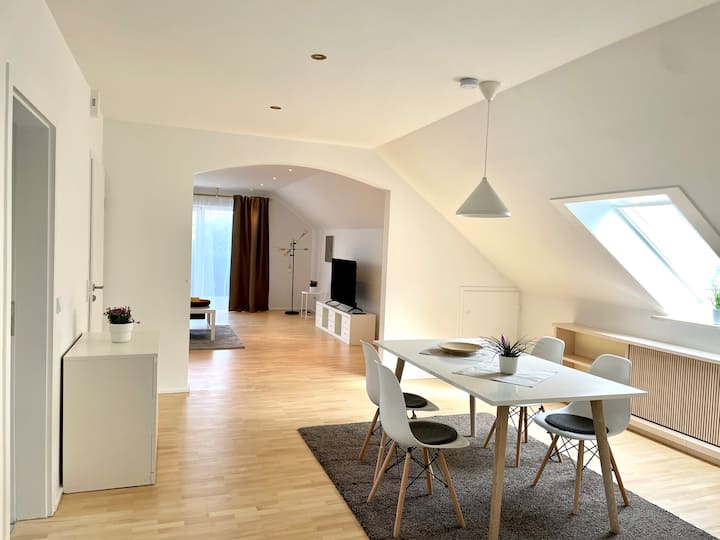 Ruhige 3 Zimmerwohnung Mit Balkon - Freising