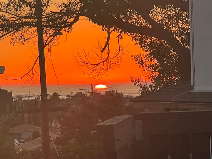 Private 2 Bedrooms, And One Bath W/ Kitchenette. - San Diego, CA