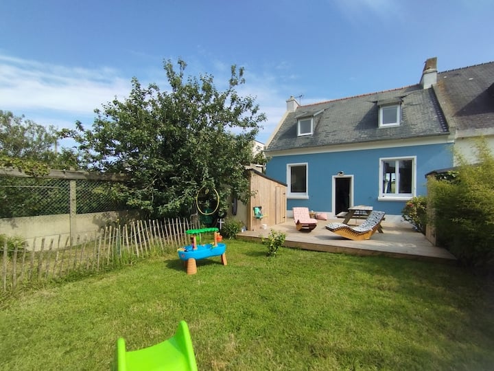 Maison Plein Centre Et à 800 M Des Plages - Plougonvelin