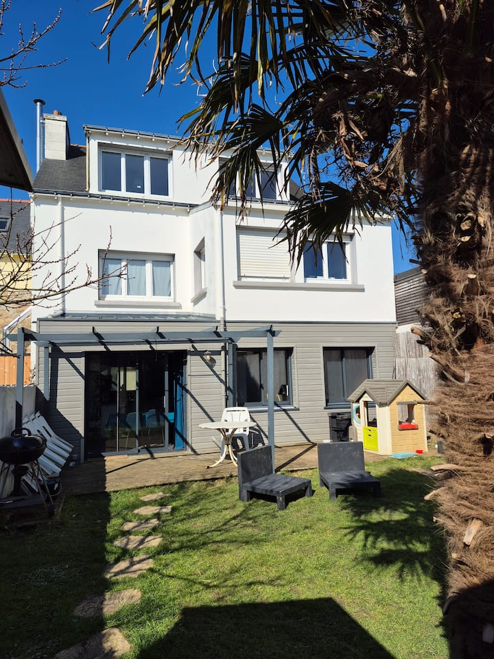 Maison Familiale Avec Jardin - Lorient
