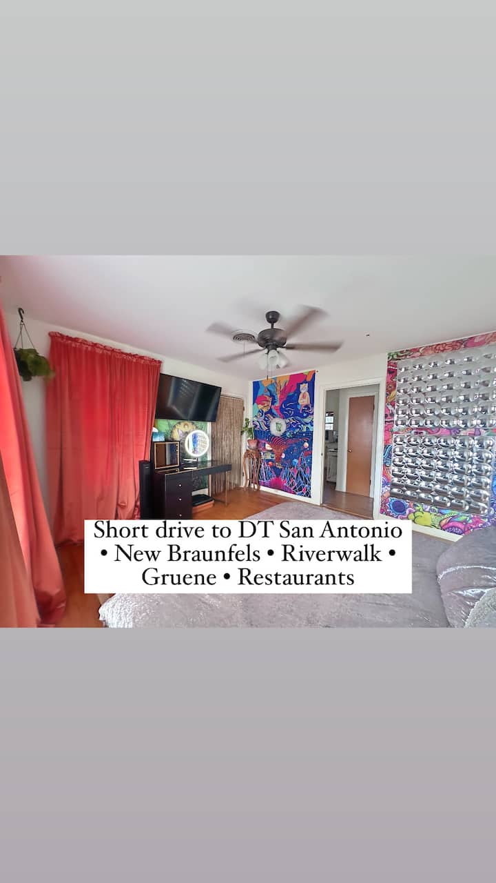 King 1br/1ba •Near Soccer Fields • 30 Min Dt Sa - Universal City, TX