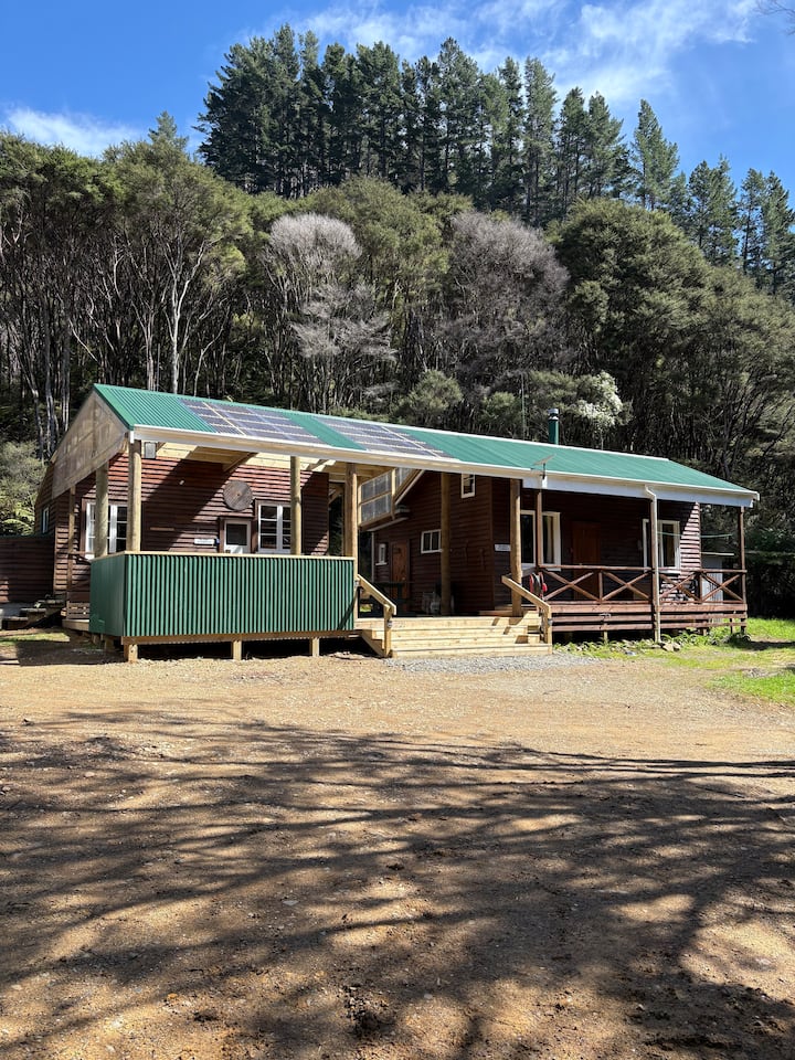 Whitestar Eco Cabin – Hidden Bush Retreat + Wifi - Coromandel