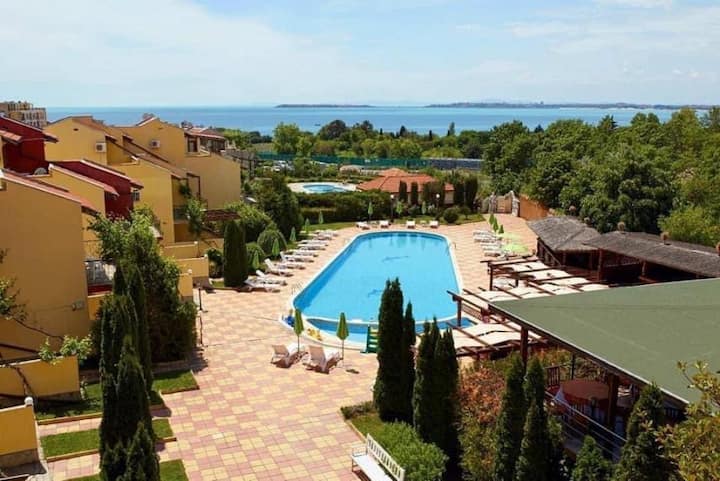 Yalta Holiday Village - Sveti Vlas