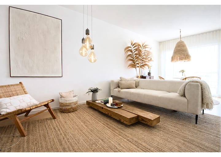 57 Bee Marina Lagos | Boutique Hideaway With Pool - Lagos