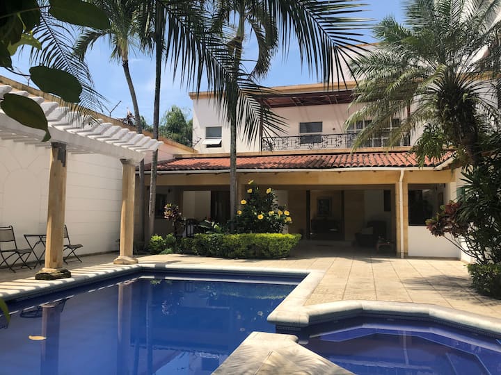 Casa Rosario Ciudad Jardín 2025 - Cali