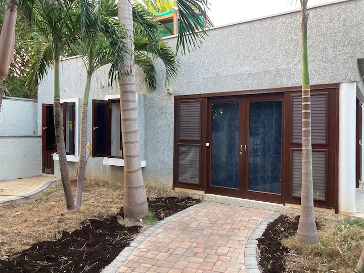 Centrally Located Guest House For Two - Curaçao