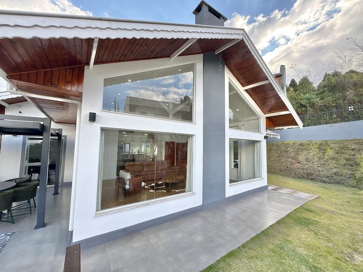 Casa Tranquila Para Família - Campos do Jordão