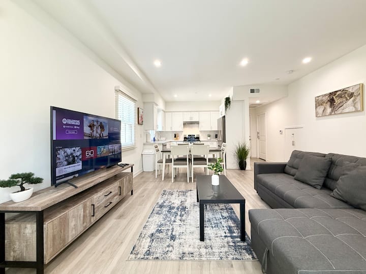 Luxurious 3br/3.5ba Home (Brand New/ Quiet Street) - Pasadena, CA