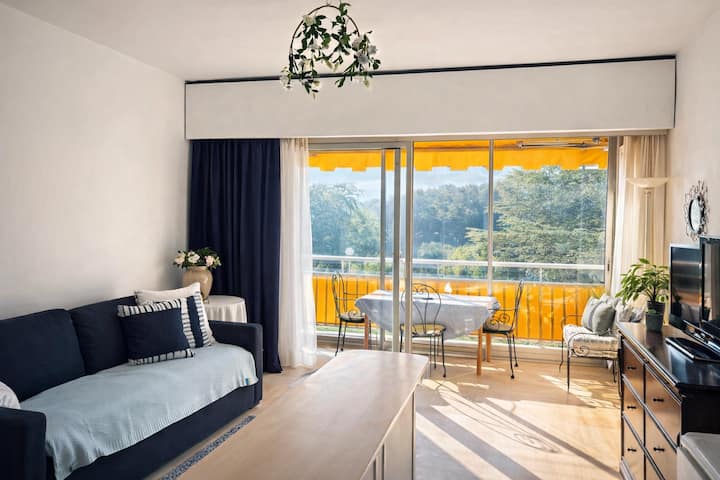 Studio, Accès Direct à La Plage, Lumineux, No Wifi - Cannes