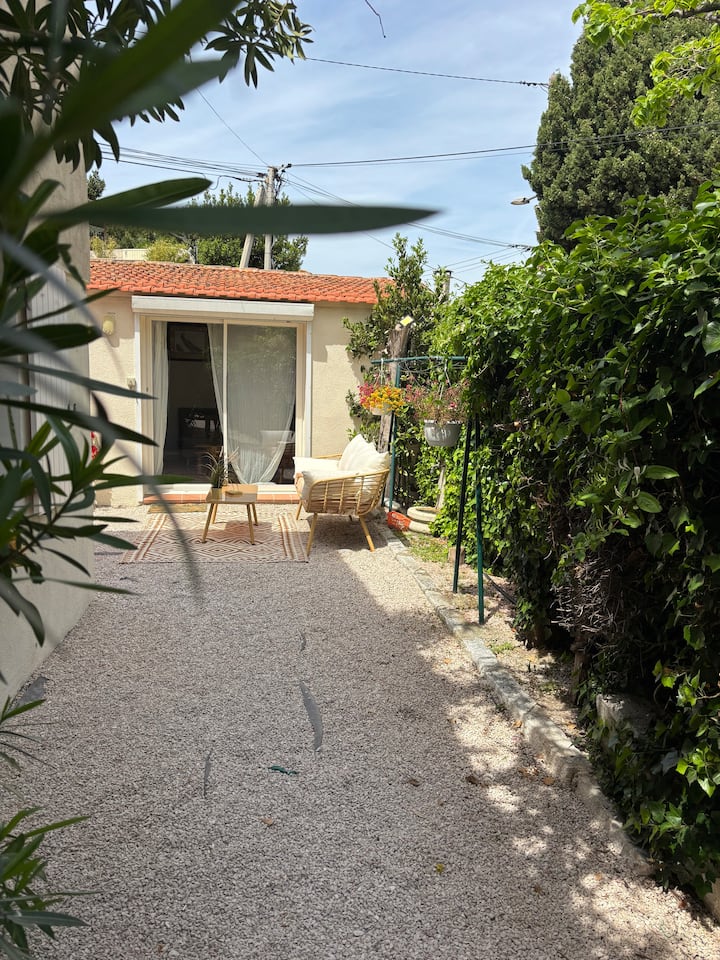 Adorable T2 Avec Parking Cœur De Cassis - Plage de Cassis