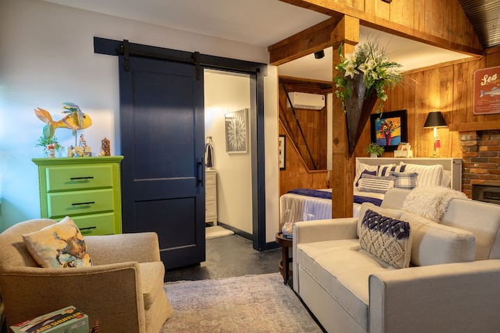Pamlico River Retreat - Quaint Cottage - Washington, NC