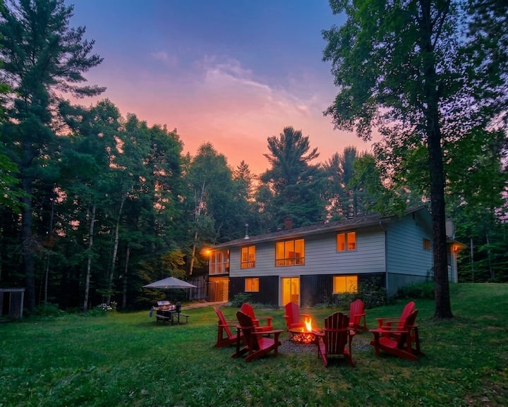 Muskoka Misty Woods – Ac + Firepits + Bbq - Muskoka District Municipality