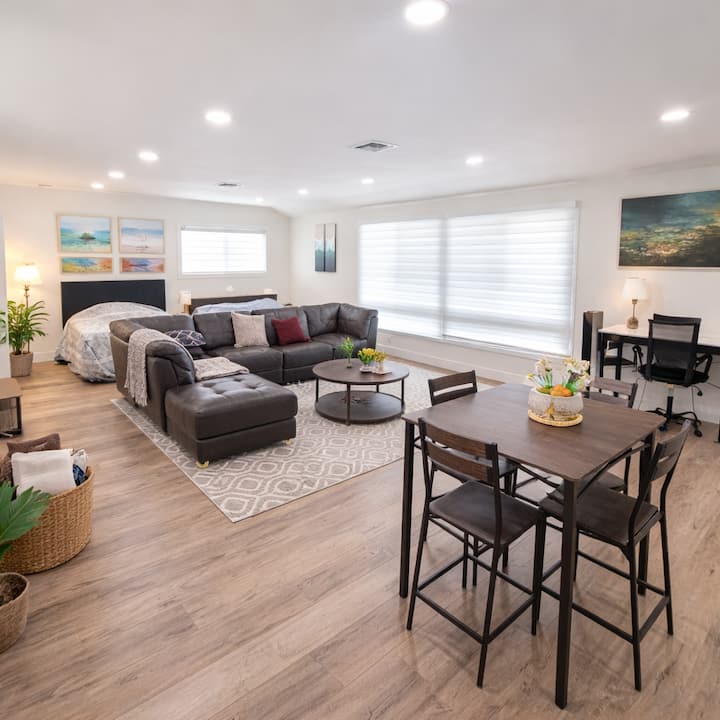 2 Queen Beds-full Kitchen & Bath - Studio - Brea, CA