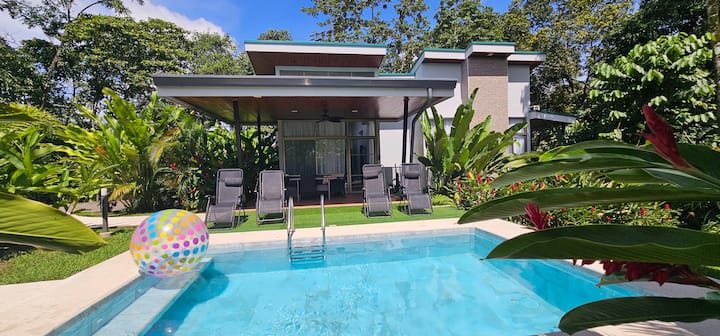 Villas Töcu-tucán. Piscina Privada. - La Fortuna