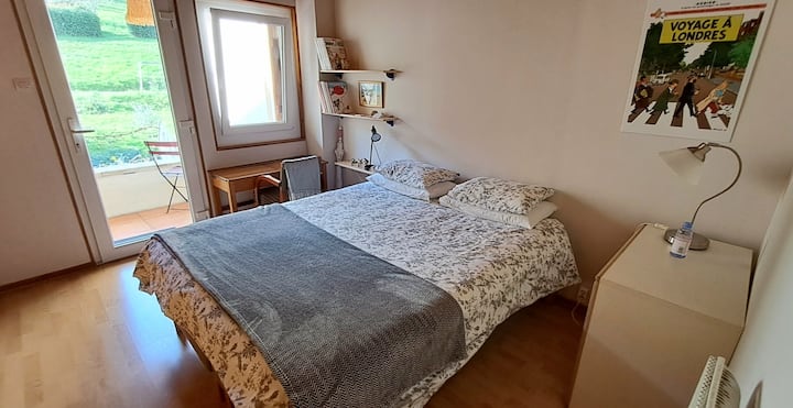 Chambre Privée Côté Jardin Dans Maison De Village - Évian-les-Bains
