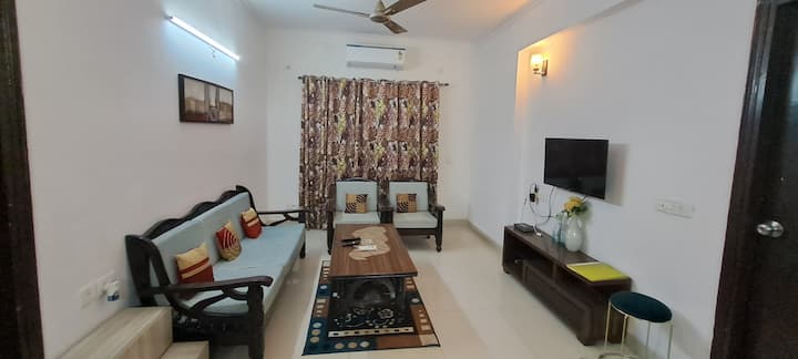 Spacy Luxry 2bhk, Ktn, Dd Gaurs 2 Condo Greno West - Ghaziabad