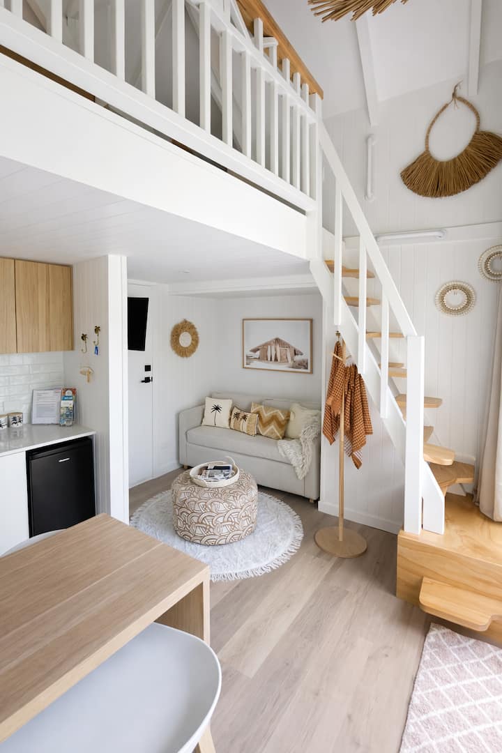 Exceptional Tiny Home By The Beach With Breakfast! - Sunshine Coast Queensland, Australia