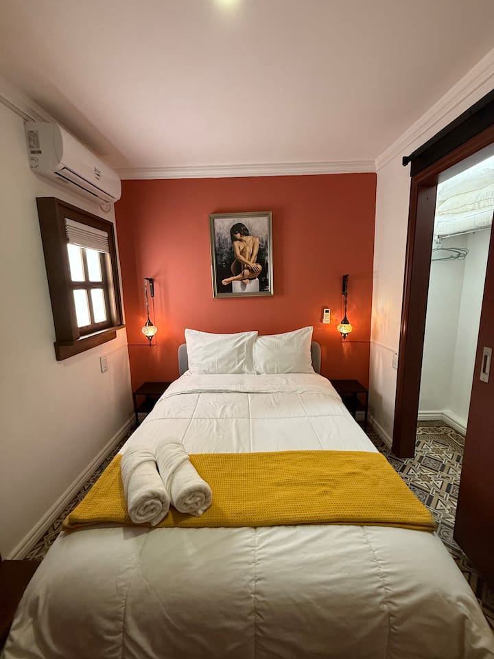 Habitación Privada Con Baño Privado En Montevideo - Montevideo