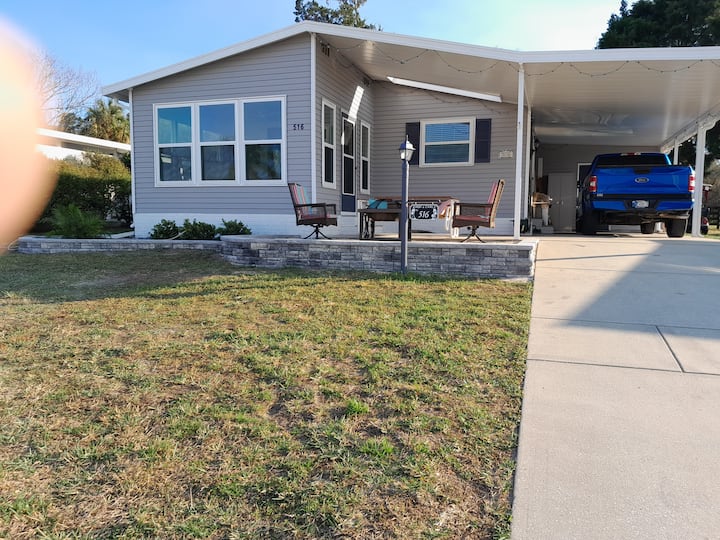 Relaxing House In The Villages - Lake Weir, FL