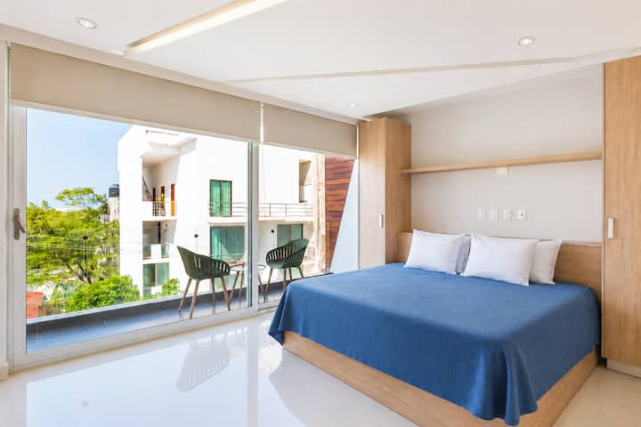1-bed Apt W/balcony • 5-min Walking To Beach & 5th - Playa del Carmen