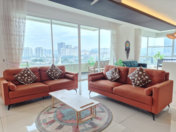 B8 | Near Klcc & Trx | Bohemian | 17pax - Sabah