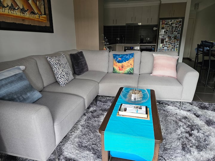 Modern Townhouse In Harrison - Canberra