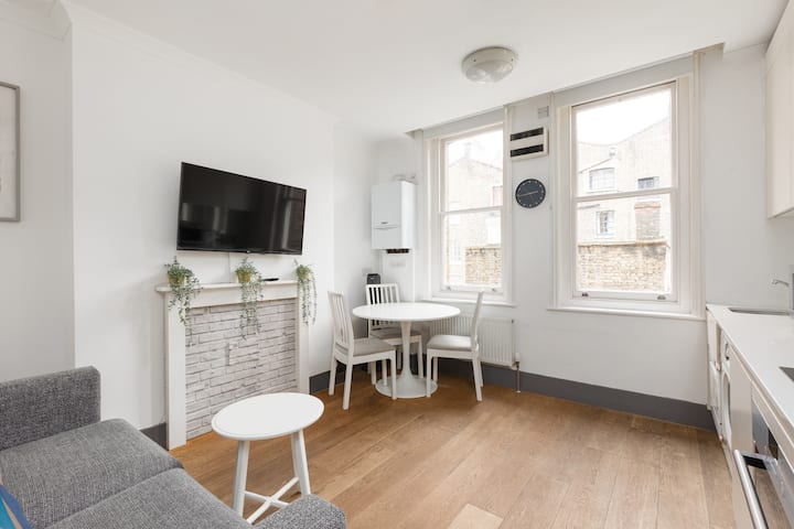 Modern Central 1br | Soho, Oxford St And More! - London