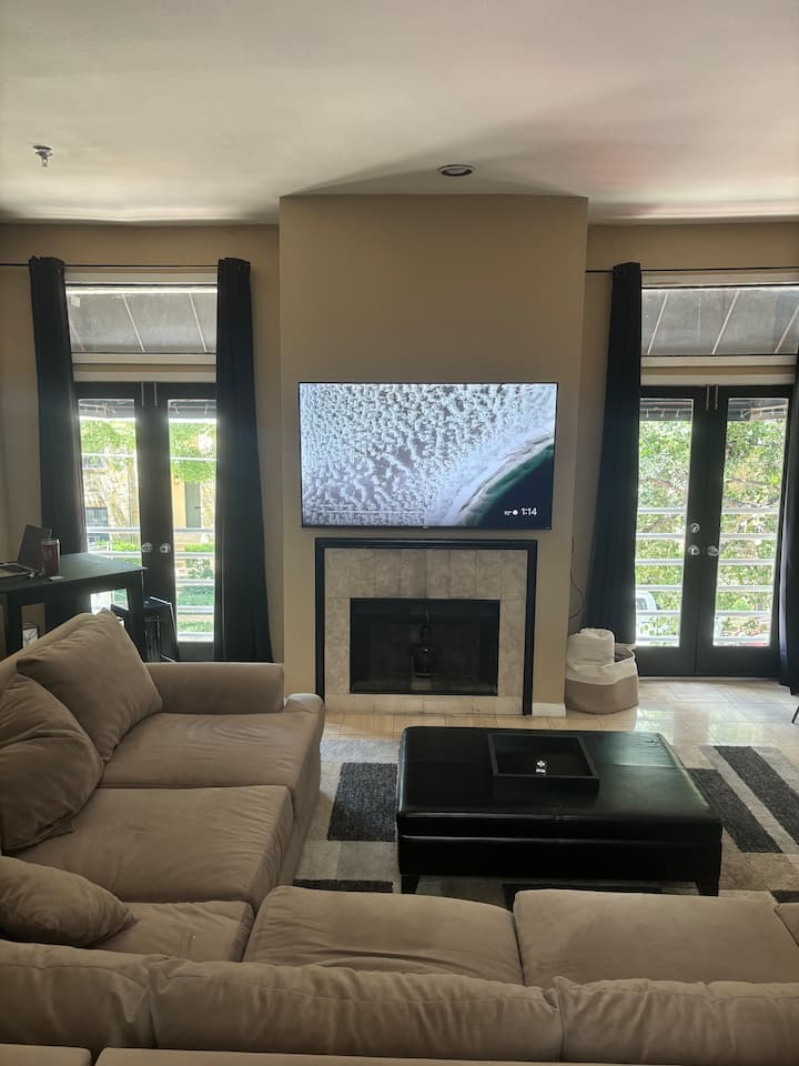 Knox/henderson Condo – Walkable & Pet Friendly - Dallas, TX