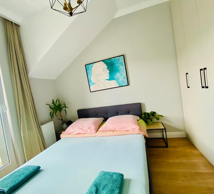 Cozy Flat With Comfortable Bed! - 브로츠와프