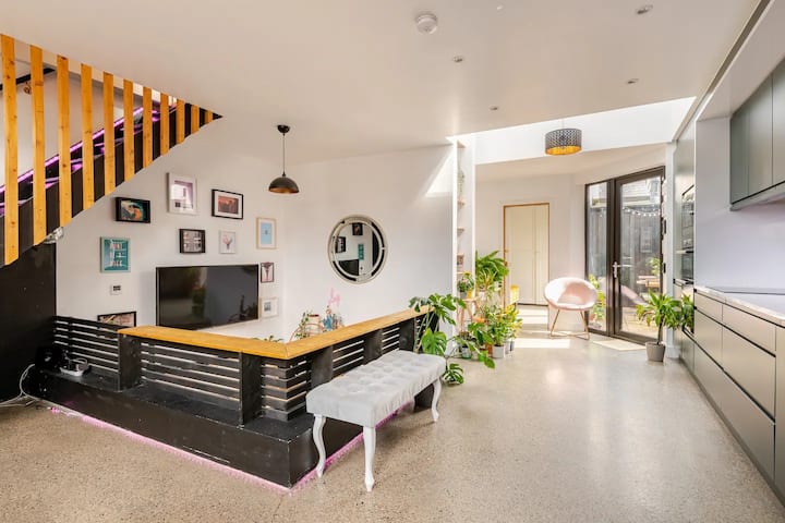 Cozy Room In Stoneybatter, Dublin - ダブリン