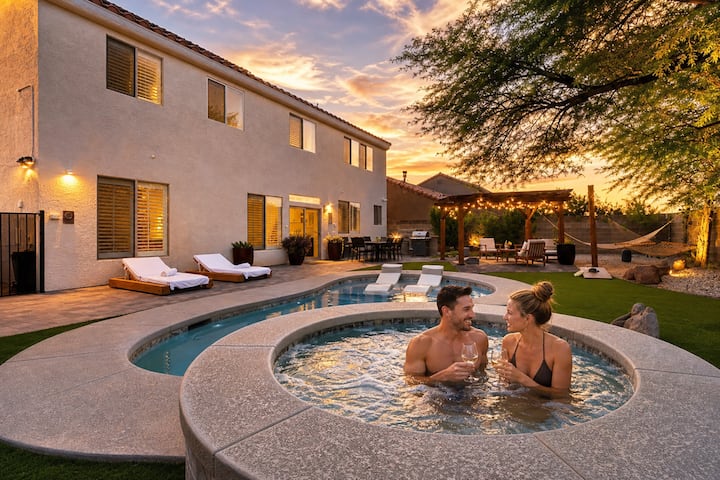 A Dream Villa: Pool, Hot Tub, Game Room Near Strip - Boulder City, NV