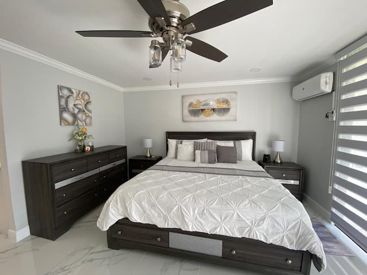 Cozy Studio In Coral Beach! - Freeport