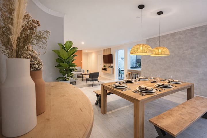 Huge 4br| 5 Min To Lleras | Private Parking| W&d - Medellín