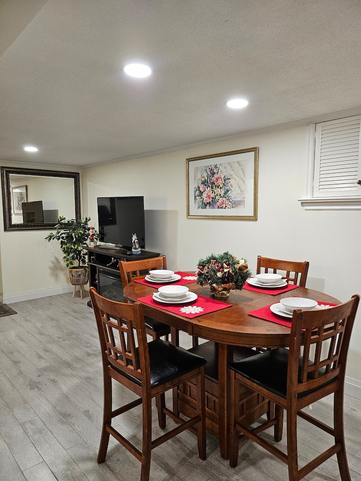 Comfort & Cozy Full Unit In Richmond Hill - Richmond Hill