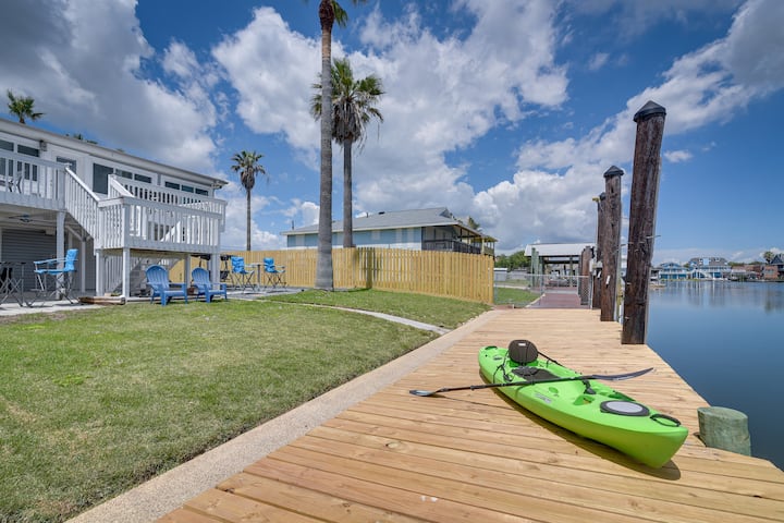 4 Mi To Galveston Beach: Bayside Getaway W/ Deck - Galveston, TX