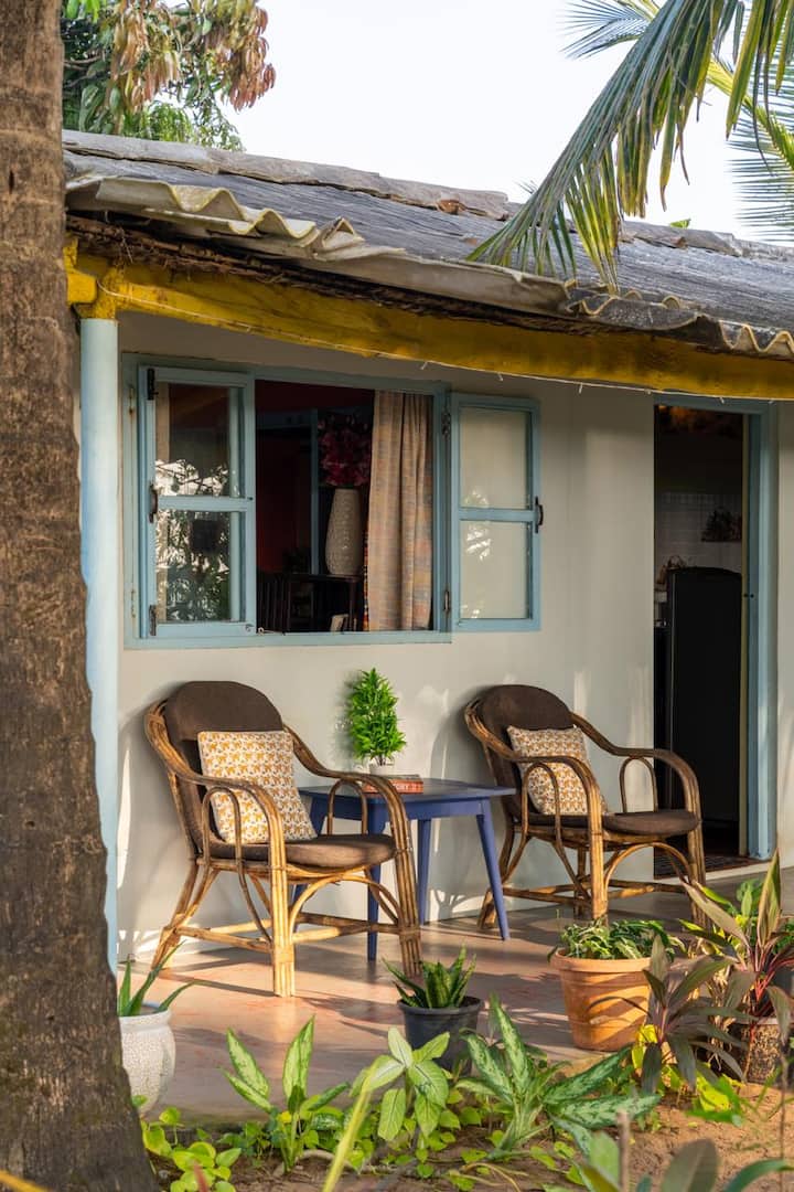 The Hut Mirage On Galgibagh. - Goa