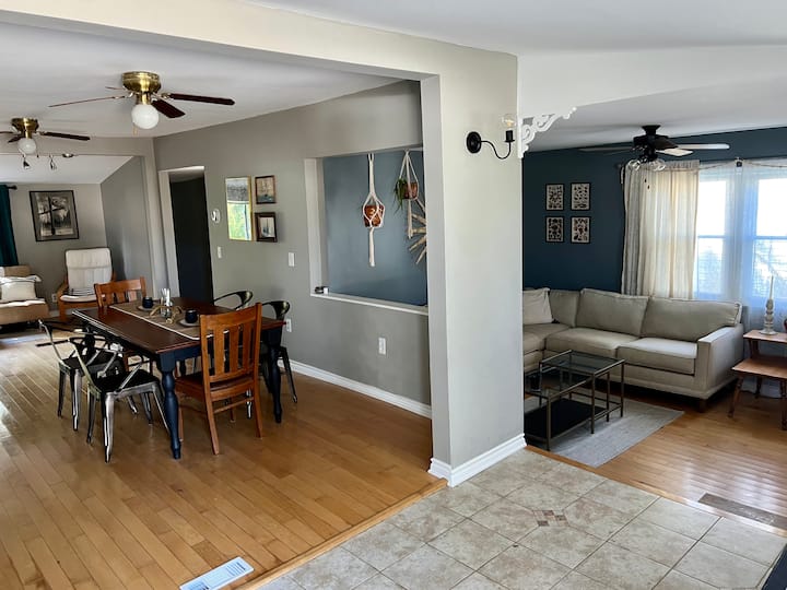 Michigan Getaway Cottage - Chelsea, MI