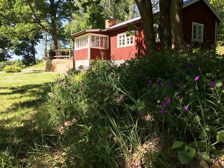 Enskild Sjötomt I Roslagen - Norrtälje