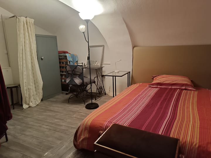 Gîte Cave Voûtée , Petit Cocon Pour Les Vacances! - Saint-Guilhem-le-Désert