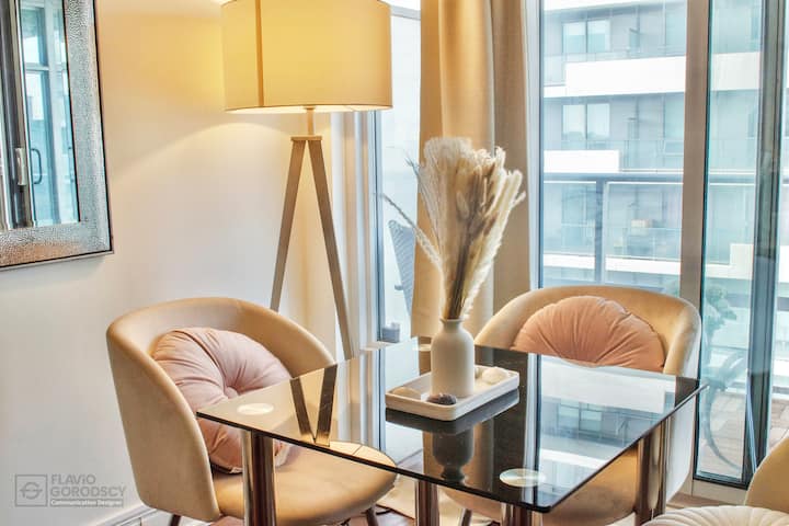 Luxury City Vacation Getaway - Toronto