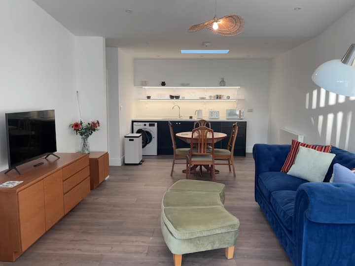 Sunnyside - Single Level Ground Floor + Parking - Oxford