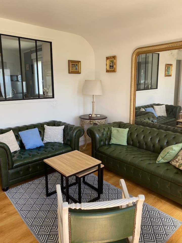 Maison Au Centre Ville Avec Jardin - Carantec