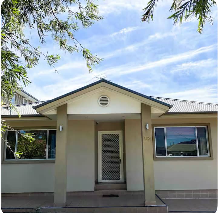 House On Hamilton - No Party/event/gathering - Fairfield