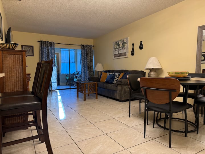 2 Bd Extended Stay Sunshine Flat - Orlando