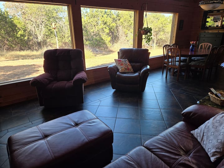 Log Cabin Near Lake Georgetown/suncity Dell Webb. - Georgetown, TX