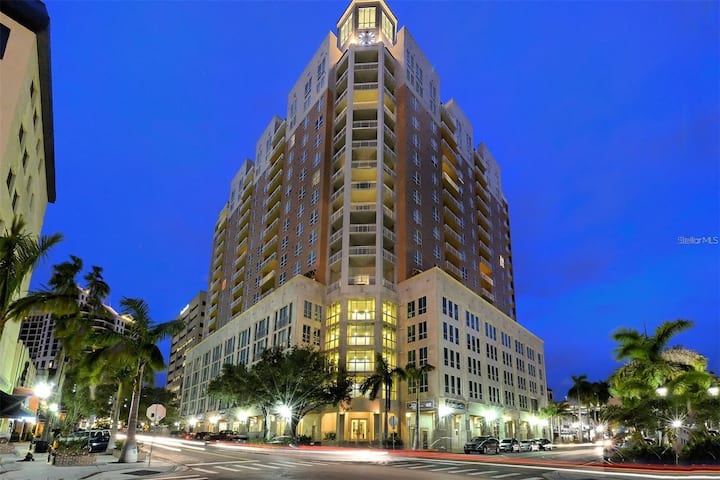 Desirable Downtown Sarasota! - Sarasota, FL